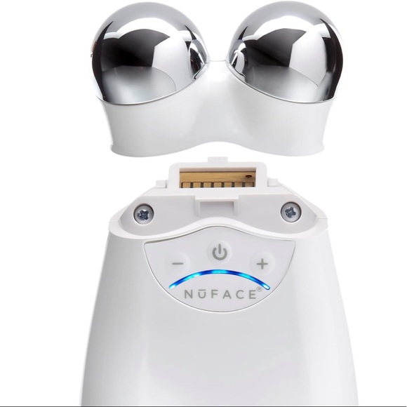 NuFace | Makeup | New Nuface Trinity Facial Toning System Kit Gel ...